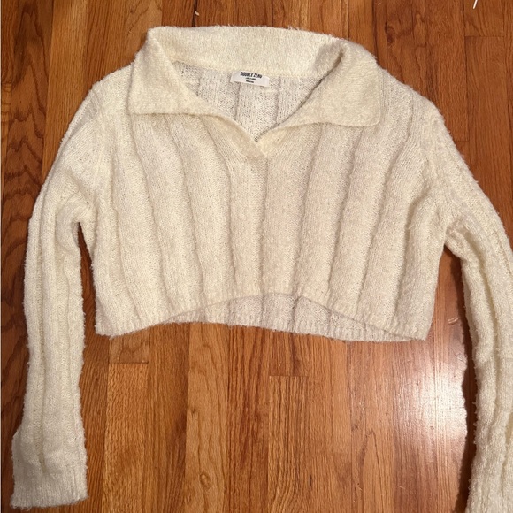 Double Zero | Sweaters | Barely Worn White Fuzzy Cropped Betty Collar ...